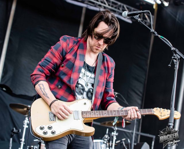 Dead Posey Play Their Biggest Audience So Far at Louder Than Life ...